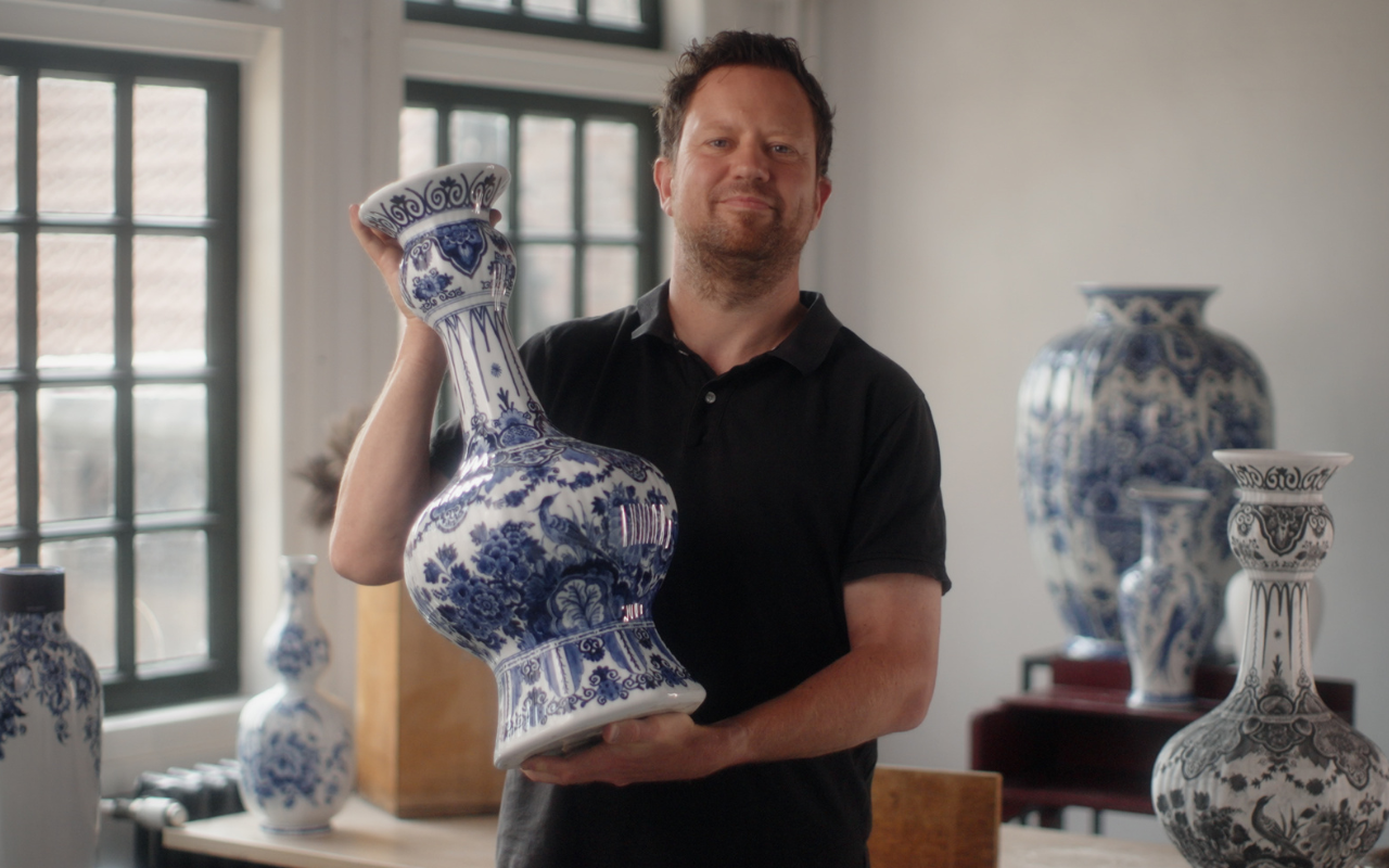Meet the craftsmen of Delft Blue | Bezoek Royal Delft Museum | Iconic